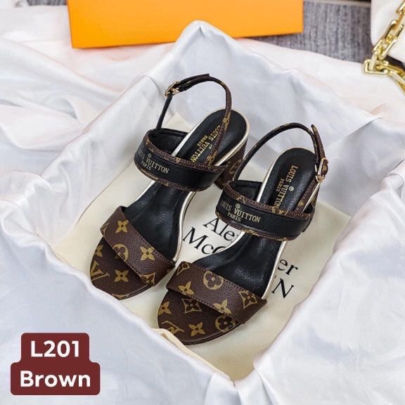 V Heels For Womens, Women's Fashion, Footwear, Heels on Carousell