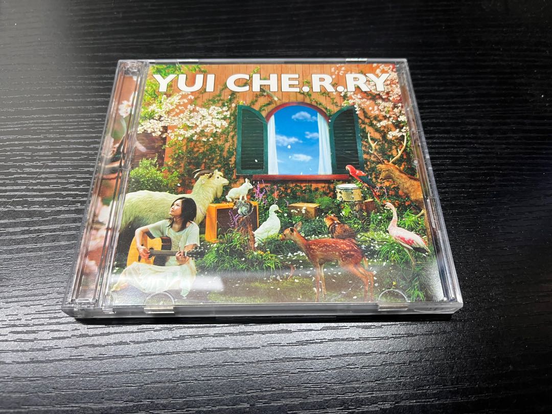 YUI CHE.R.RY【初回生産限定盤】, 興趣及遊戲, 音樂、樂器 & 配件, 音樂與媒體 - CD 及 DVD - Carousell