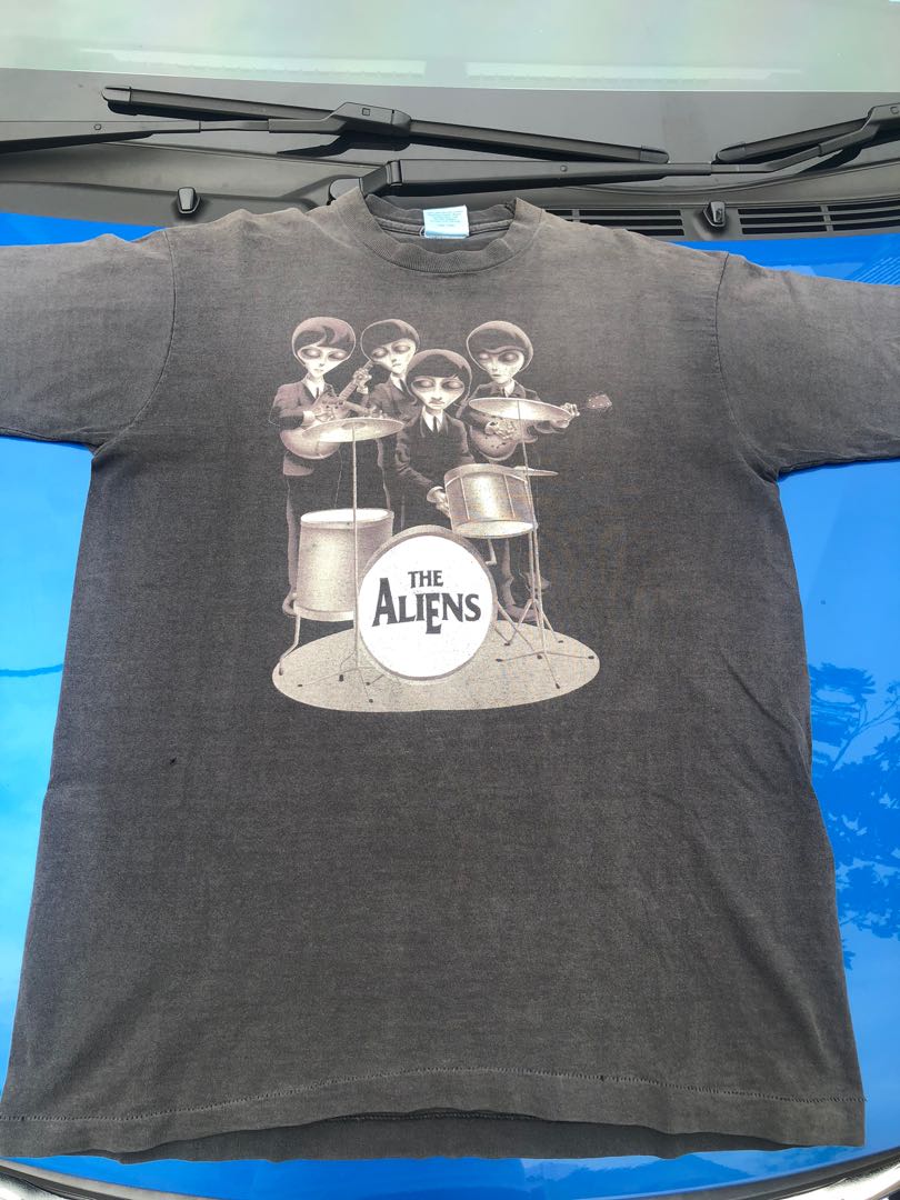 Alien workshop The Beetles 90s, Men's Fashion, Tops & Sets, Tshirts ...