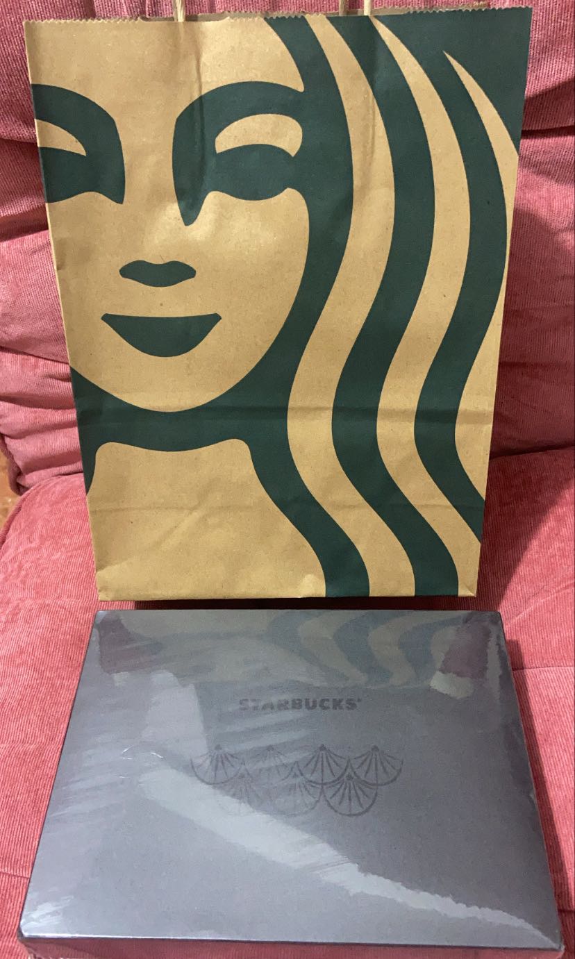 BLACK 2022 starbucks planner (sealed), Hobbies & Toys, Stationary ...