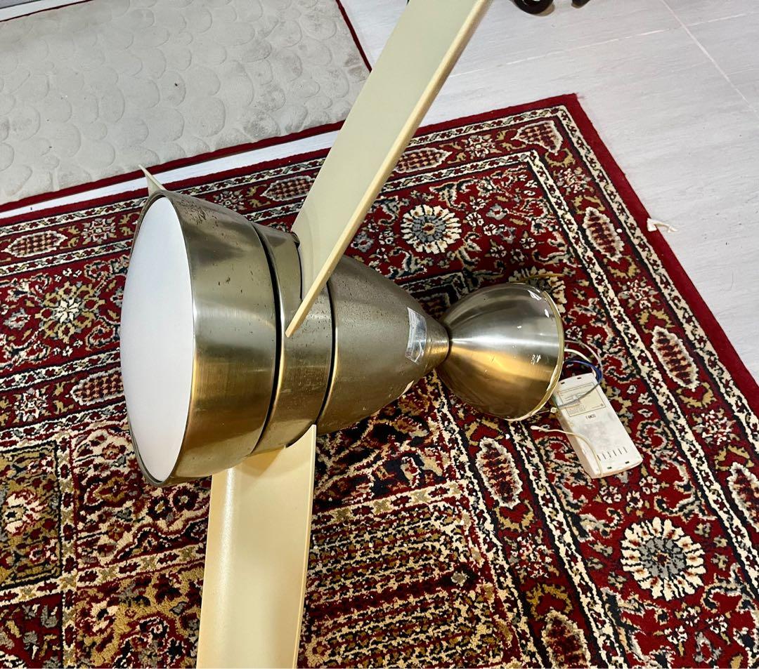 Mini bee Ceiling fan- fanco, Furniture & Home Living, Lighting & Fans ...