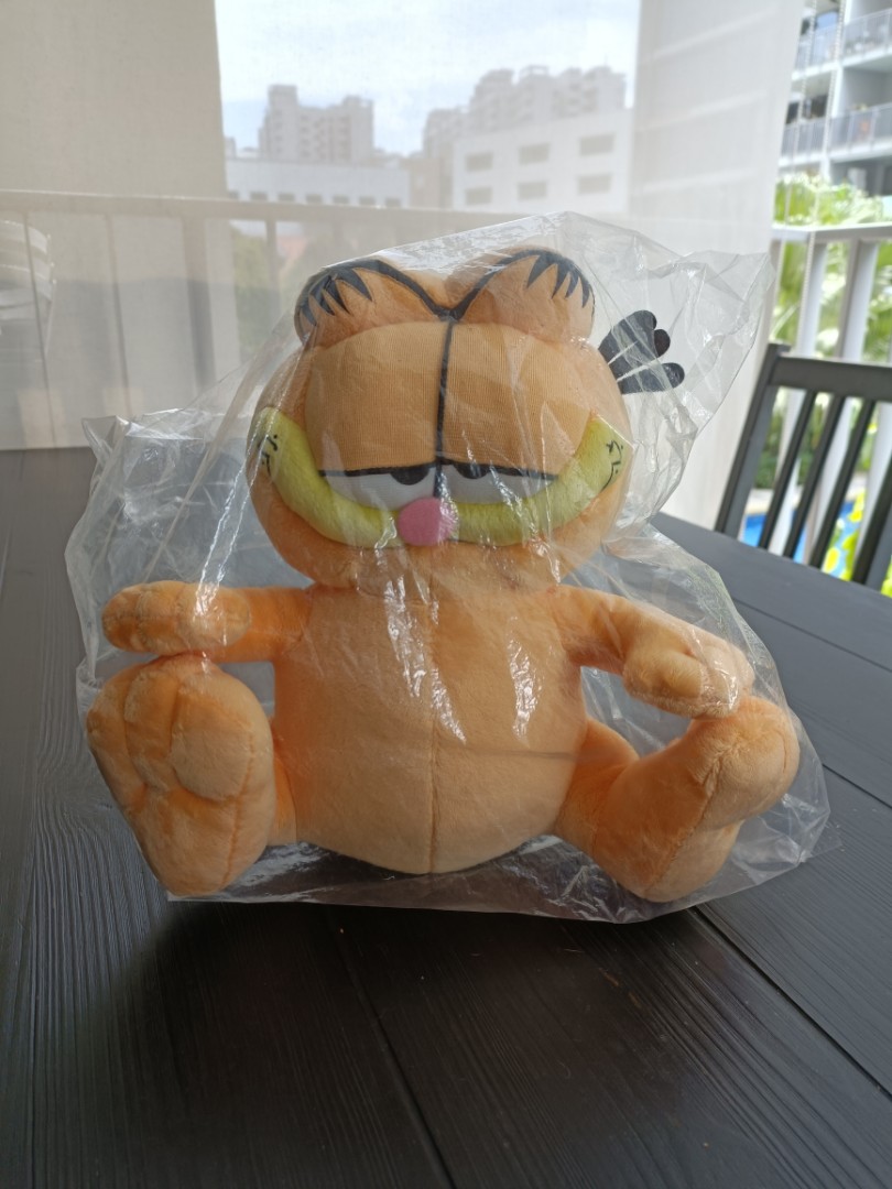 Garfield - BRAND New!, Hobbies & Toys, Toys & Games on Carousell