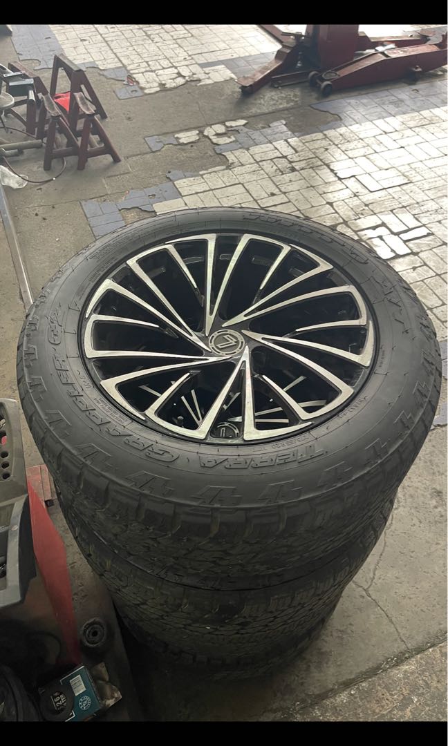 Lenzo, Car Parts & Accessories, Mags and Tires on Carousell