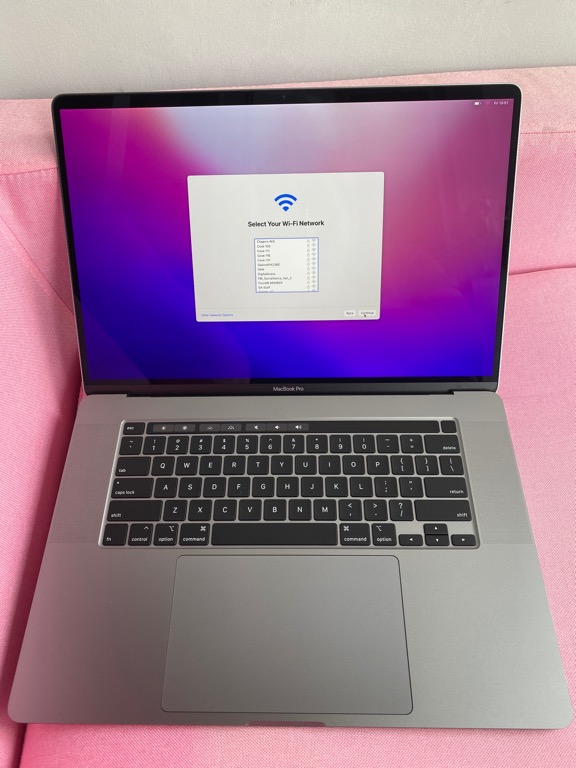 MacBook Pro 16' 2019 2.4 GHz 8-core i9 cpu 1TB SSD 32GB RAM 8GB GPU ...