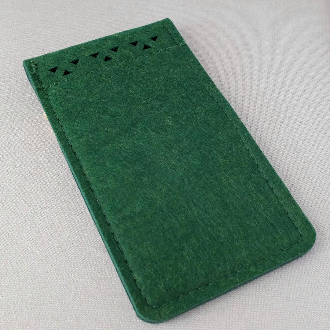 Paleh British Racing Green Felt Watch Pouch, Luxury, Watches on Carousell