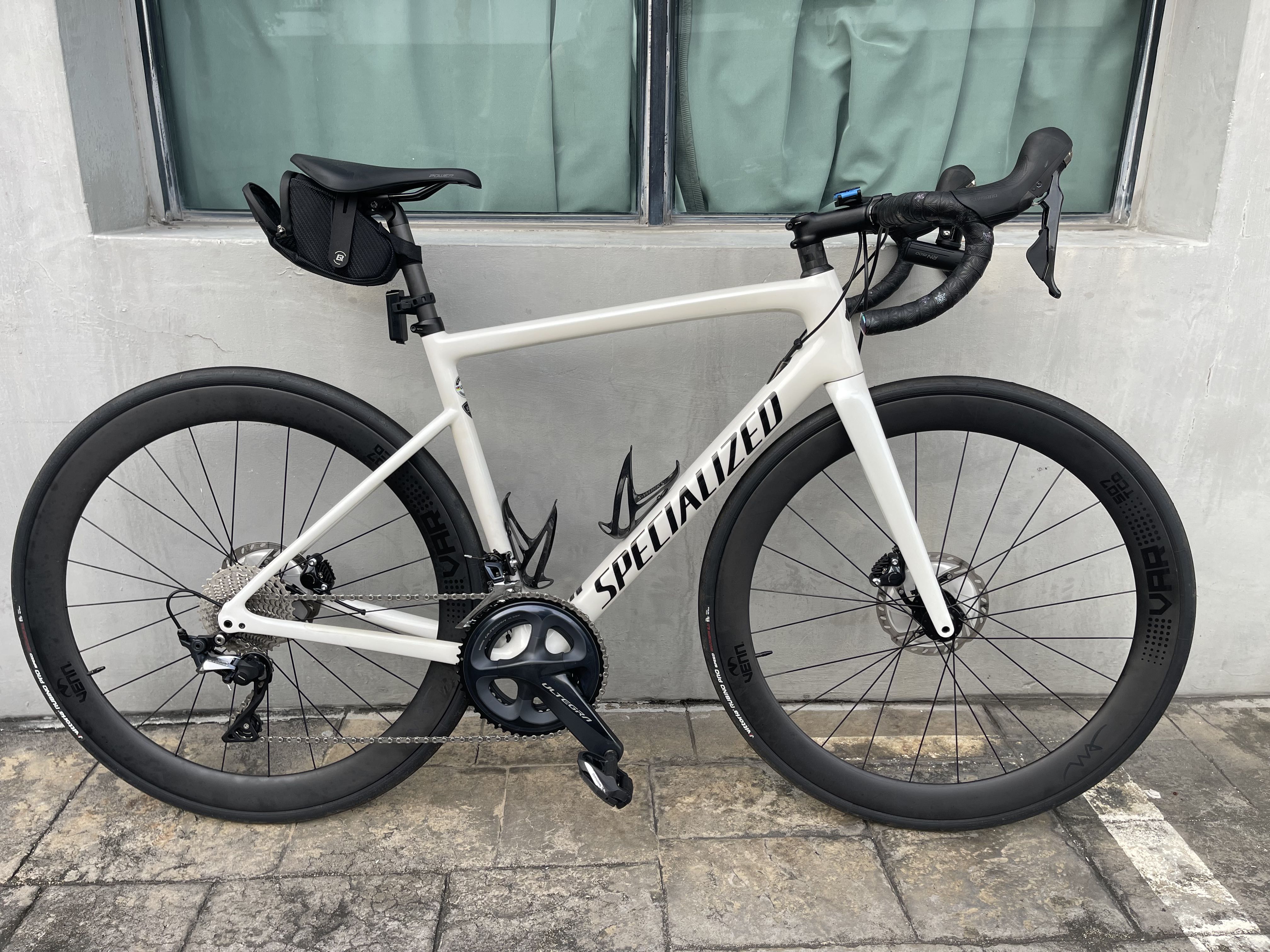 Specialized SL6 metallic white silver 2021, Sports Equipment, Bicycles ...