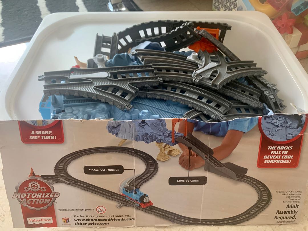 Thomas the train set, Hobbies & Toys, Toys & Games on Carousell