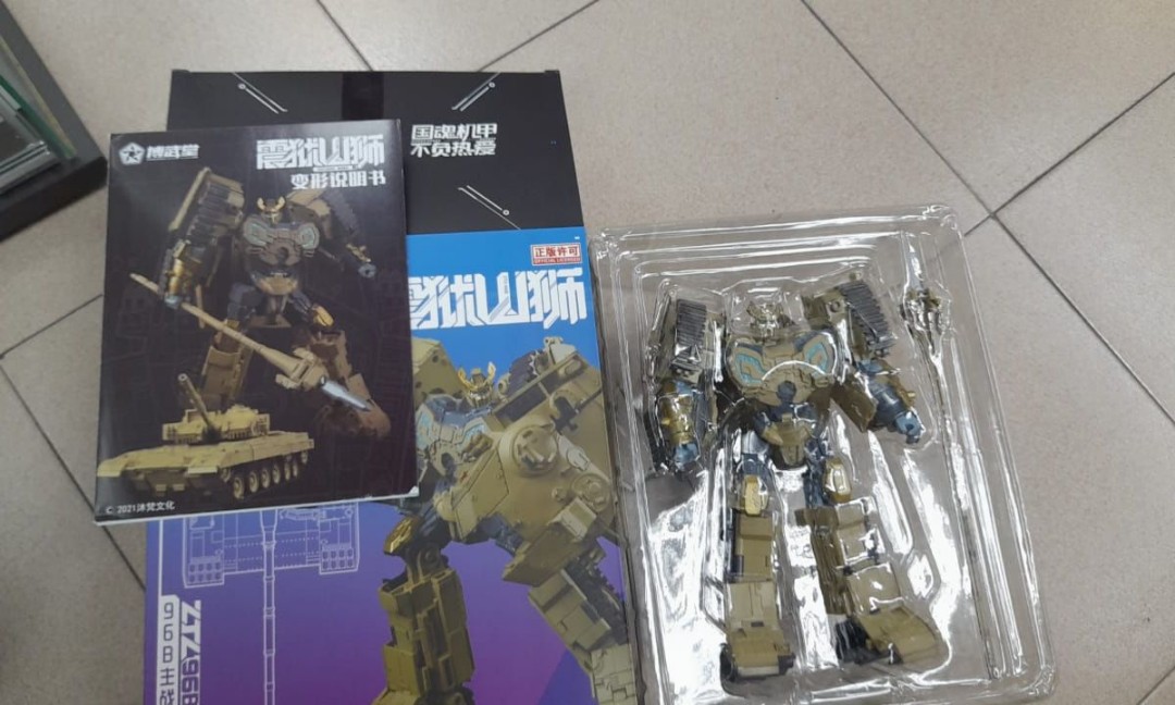 Transformers tank, Hobbies & Toys, Collectibles & Memorabilia, Fan ...