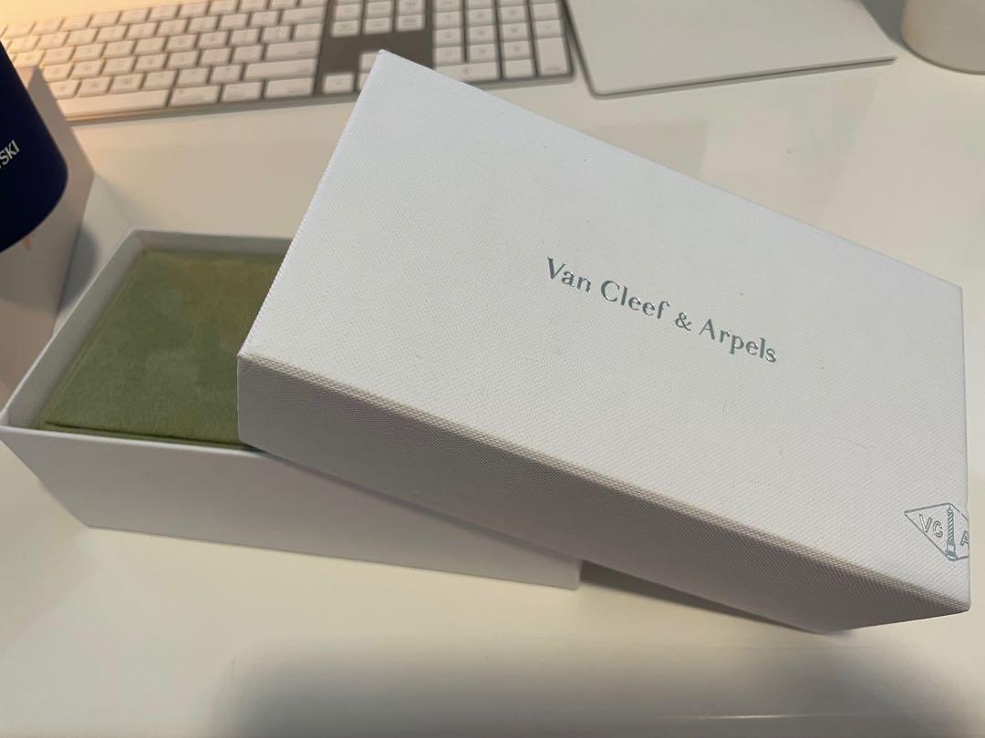 Van Cleef & Arpels BOX 盒, 名牌, 飾物及配件 - Carousell