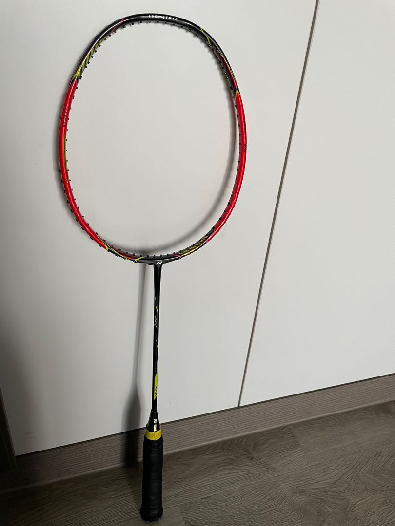 Yonex Lindan Force LD Force voltric force, Sports Equipment, Sports ...