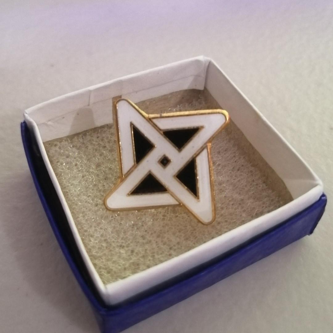 A'TIN Logo Pin (SB19), Hobbies & Toys, Memorabilia & Collectibles, Fan ...