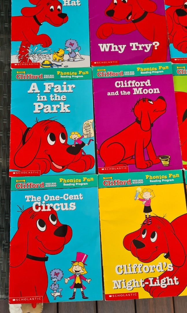 Clifford Reading Pack 4. .12 books., Hobbies & Toys, Books & Magazines ...