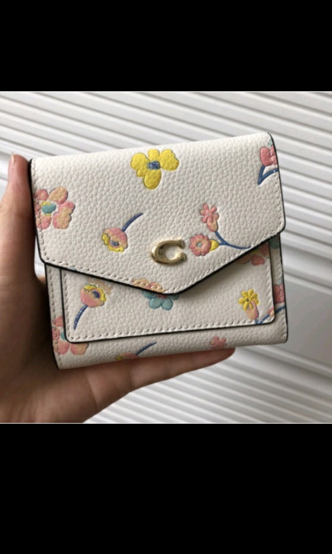 Coach Mini Wallet, Women's Fashion, Bags & Wallets, Wallets & Card ...