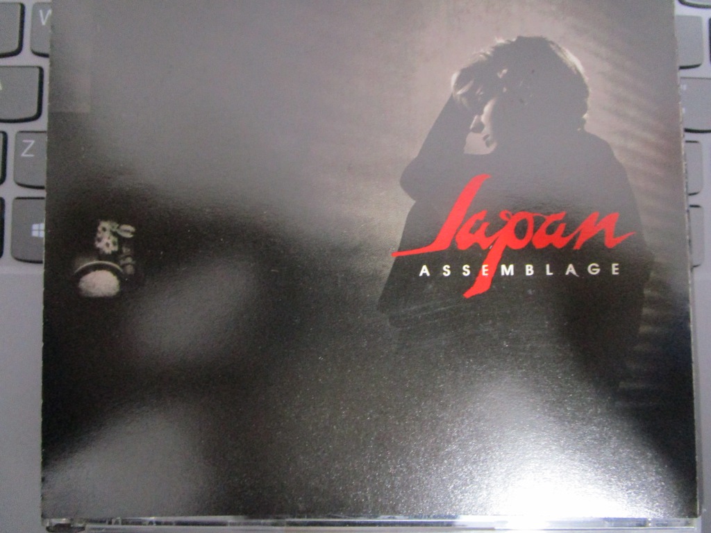 JAPAN - Assemblage 日版 2CD 19首歌限定盤 精選, 興趣及遊戲, 音樂、樂器 & 配件, 音樂與媒體 - CD 及 DVD - Carousell