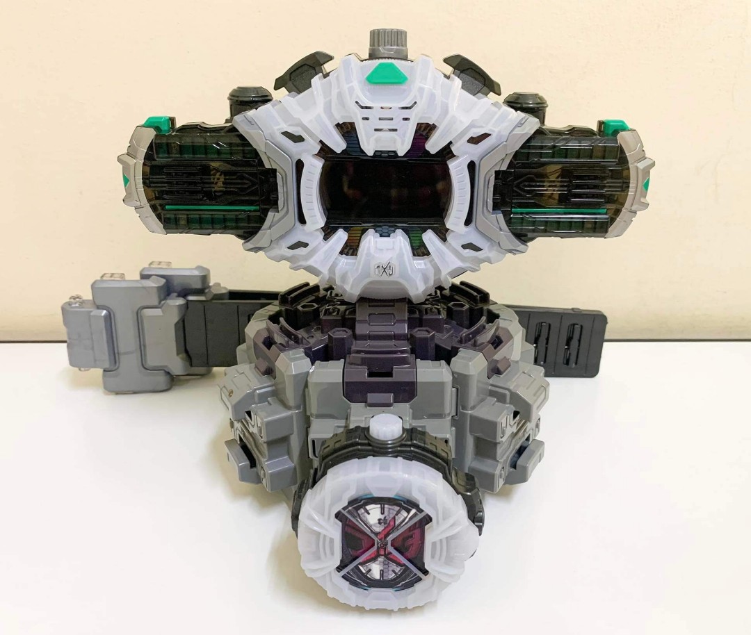 Kamen Rider Zi-O DX Ziku Driver with DX Zi-O Ridewatch and Ridewatch ...