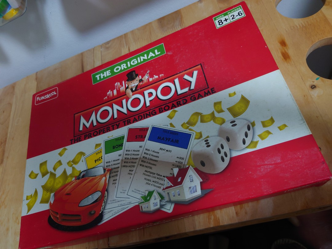 Monopoly set, Hobbies & Toys, Toys & Games on Carousell