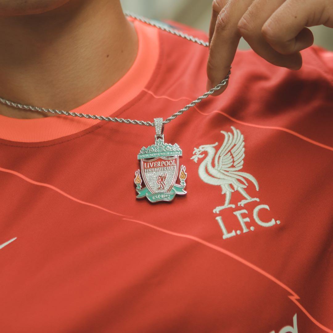 Official Liverpool Pendant, Women's Fashion, Jewelry & Organisers ...