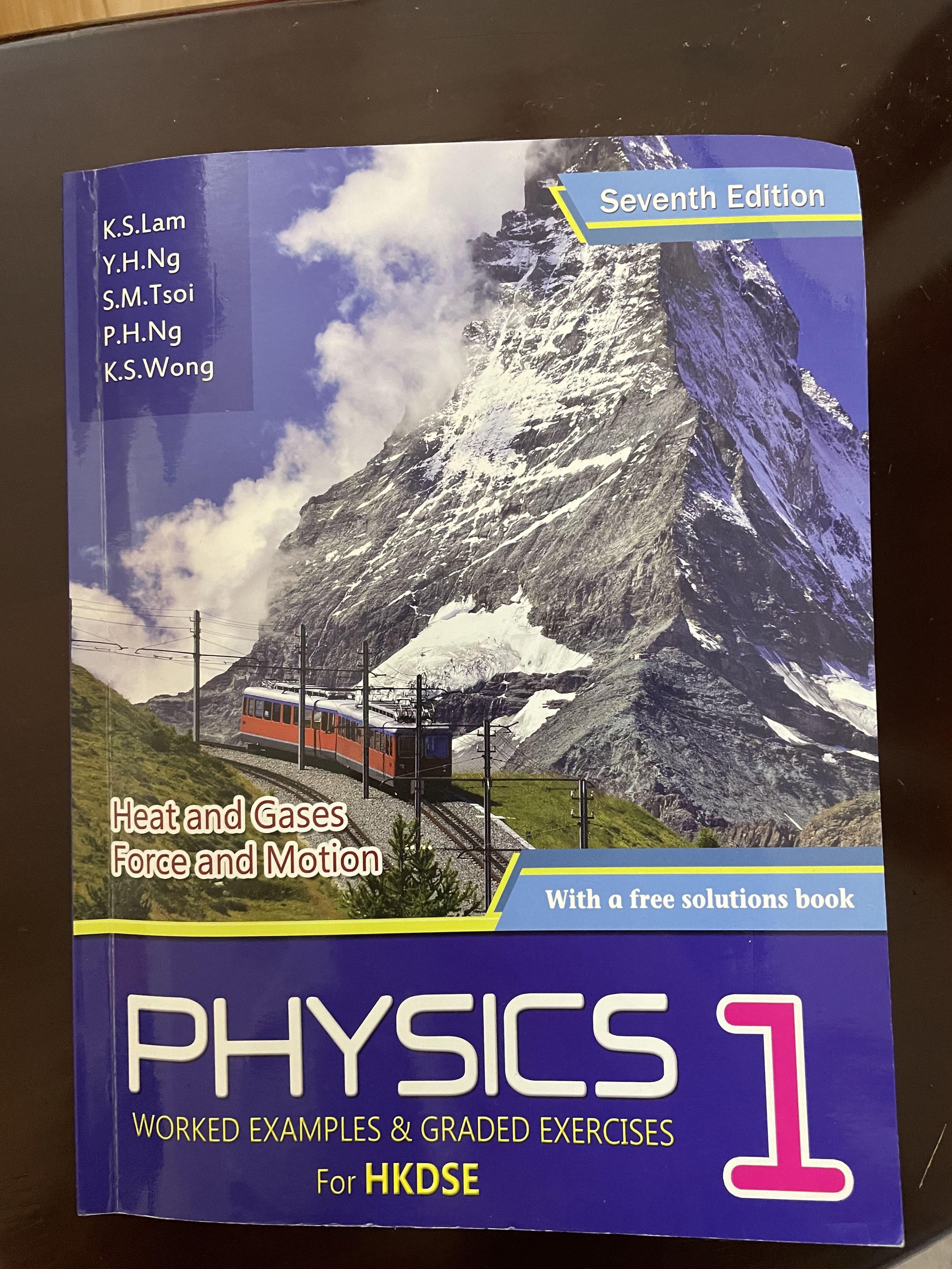 Physical revision exercise for HKDSE, 興趣及遊戲, 書本 & 文具, 教科書 - Carousell