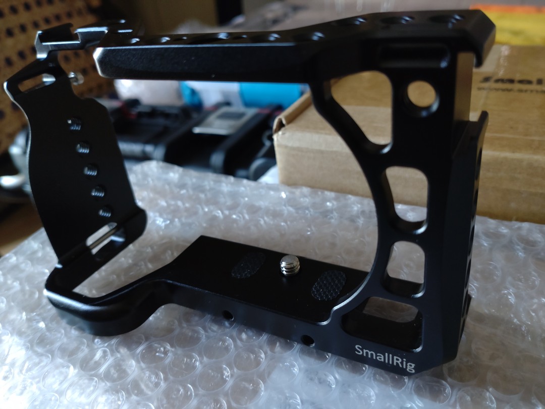 Sony A6600 Smallrig CCS2493 Cage, Photography, Photography Accessories ...