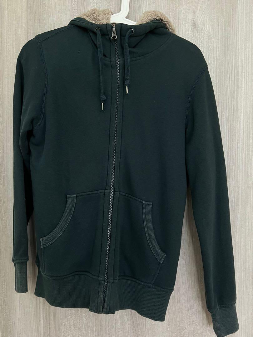 Uniqlo inner wool/fur lining dark green hoodie jacket, Women's Fashion ...