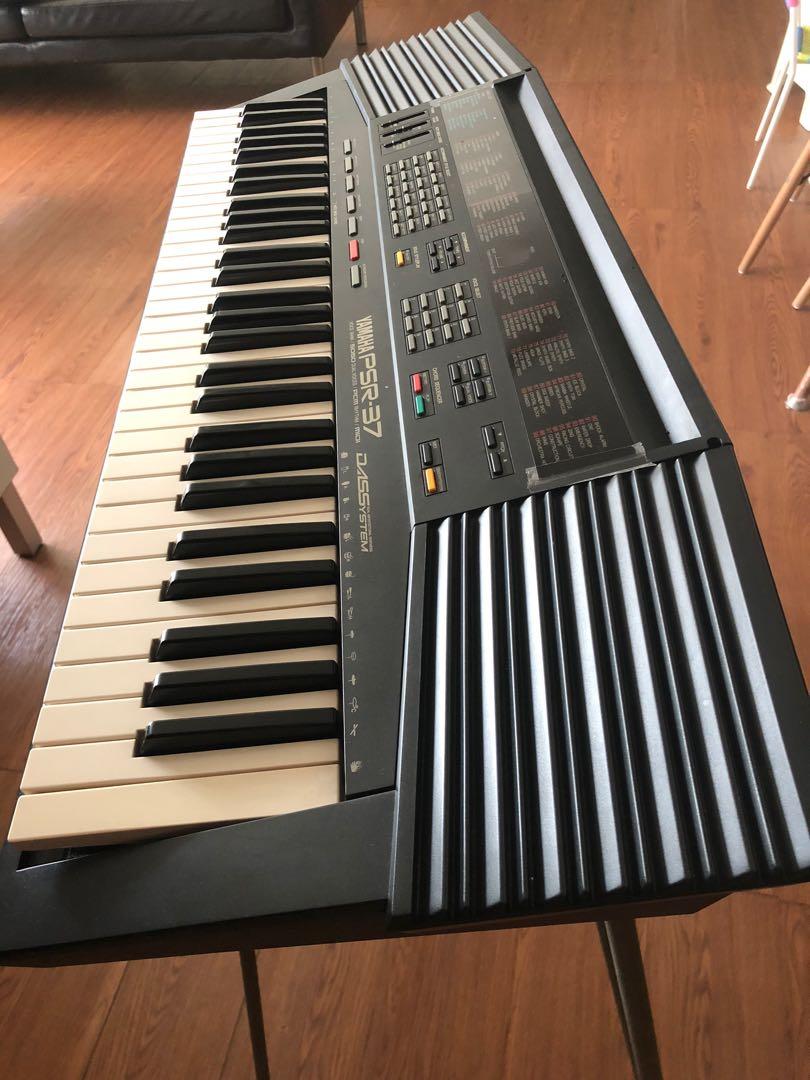 Yamaha PSR-37 Fantastic Keyboard for Starter, Hobbies & Toys, Music ...