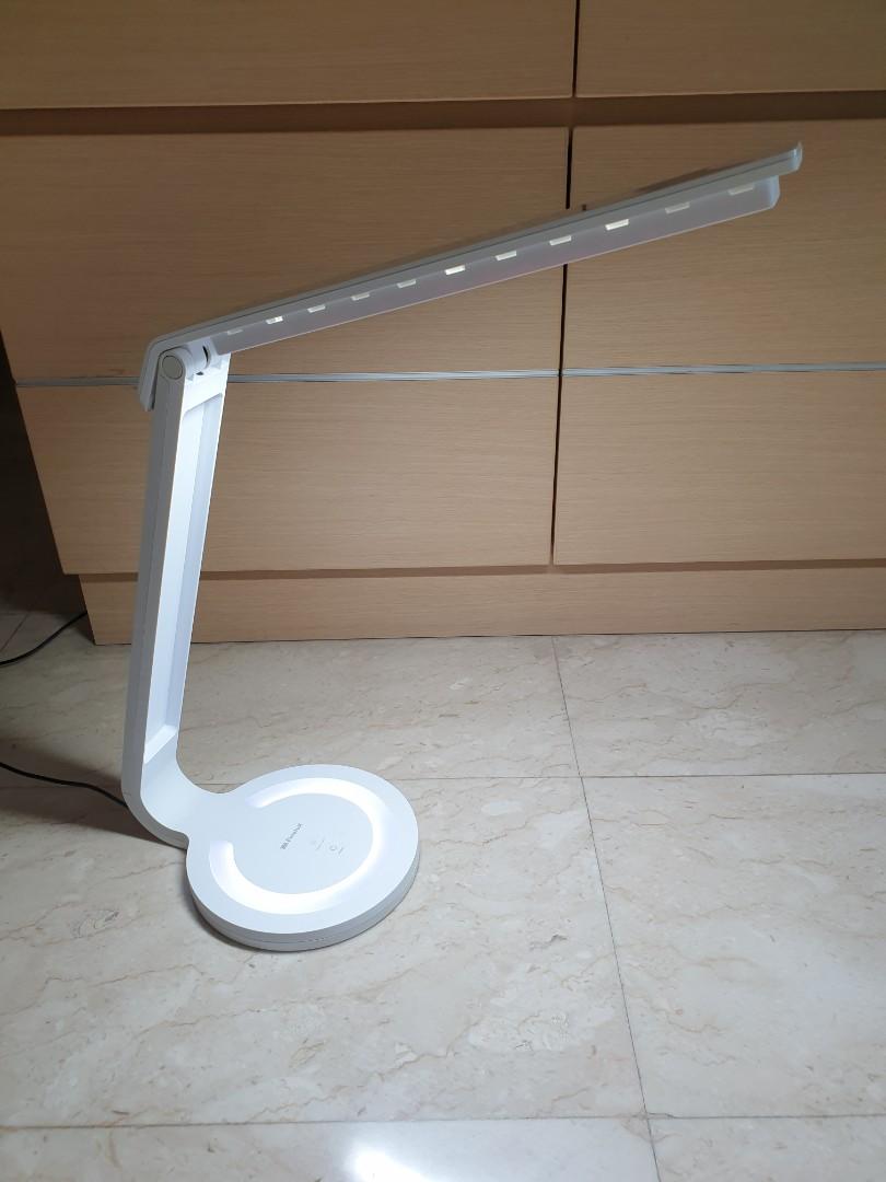 3M Finelux 8400 LED Table Desk Lamp, Furniture & Home Living, Lighting ...