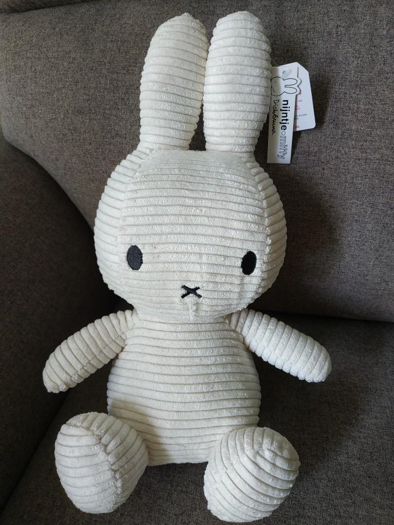 Brand New Miffy rabbit plush toy (white), Hobbies & Toys, Toys & Games ...
