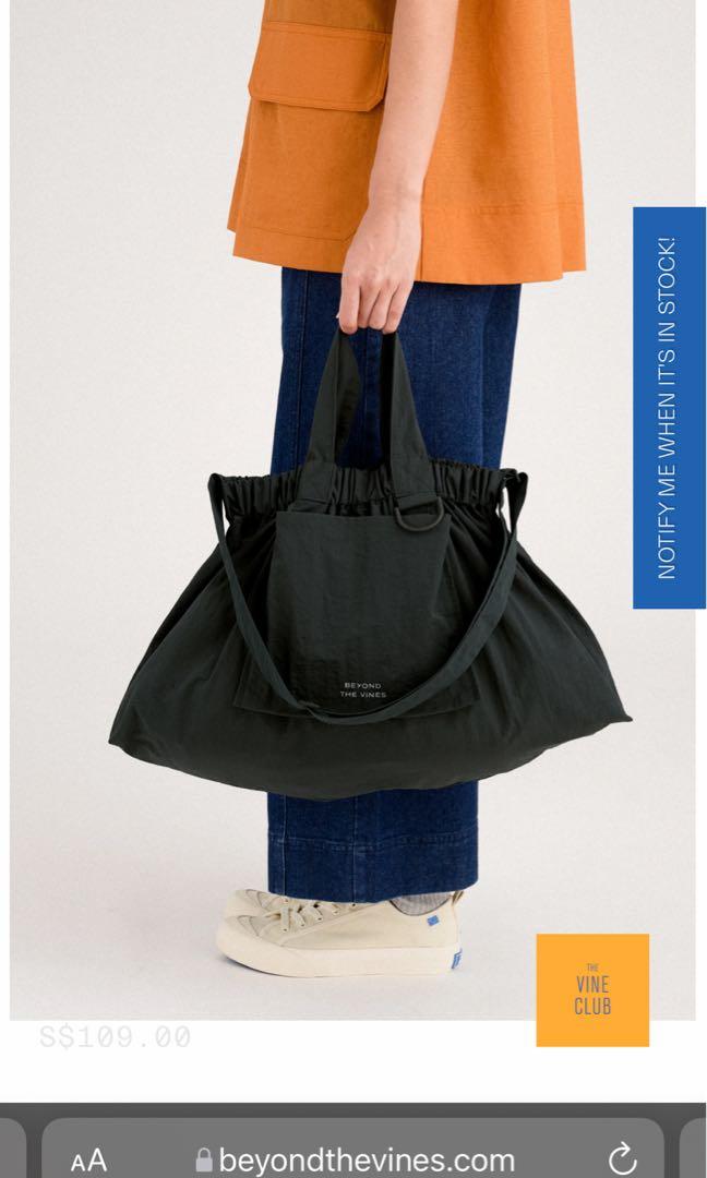 BTV dumpling XL in olive BNWT, Women's Fashion, Bags & Wallets ...