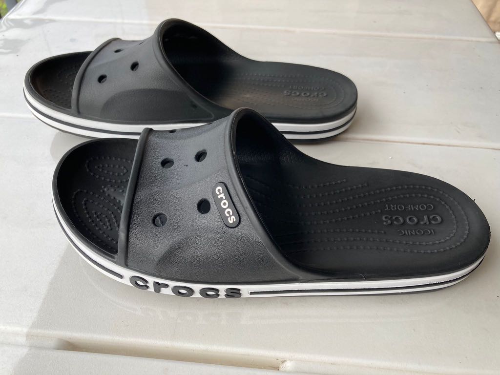 Crocs slippers, Men's Fashion, Footwear, Flipflops and Slides on Carousell