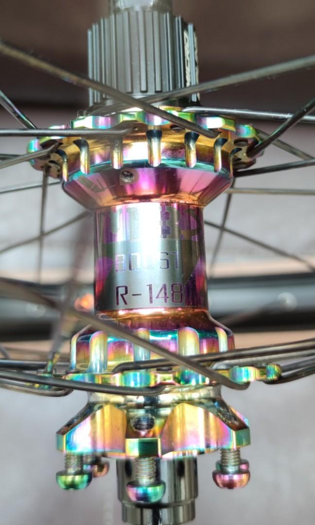 Da Bomb UFO Jet Fuel Premium Hubs & Rims (27.5), Sports Equipment ...