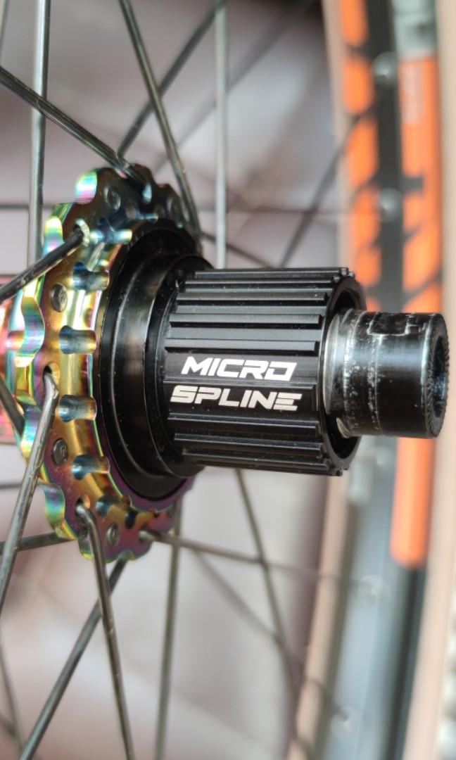 Da Bomb UFO Jet Fuel Premium Hubs & Rims (27.5), Sports Equipment ...