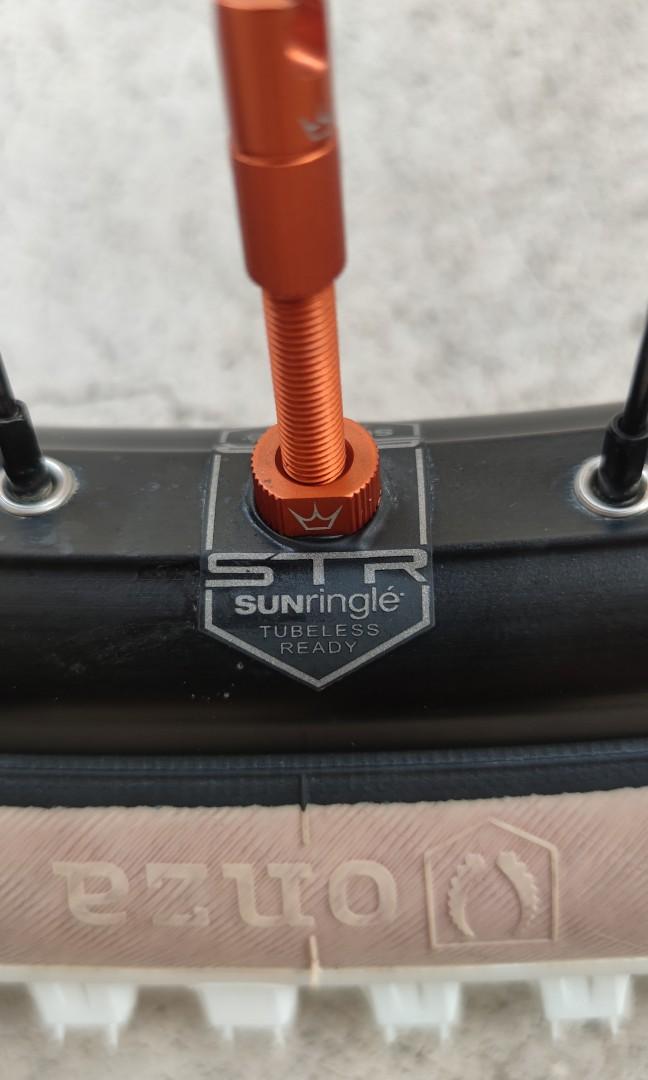 Da Bomb UFO Jet Fuel Premium Hubs & Rims (27.5), Sports Equipment ...