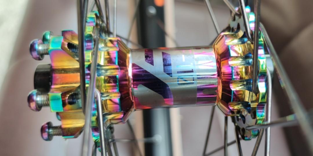 Da Bomb UFO Jet Fuel Premium Hubs & Rims (27.5), Sports Equipment ...