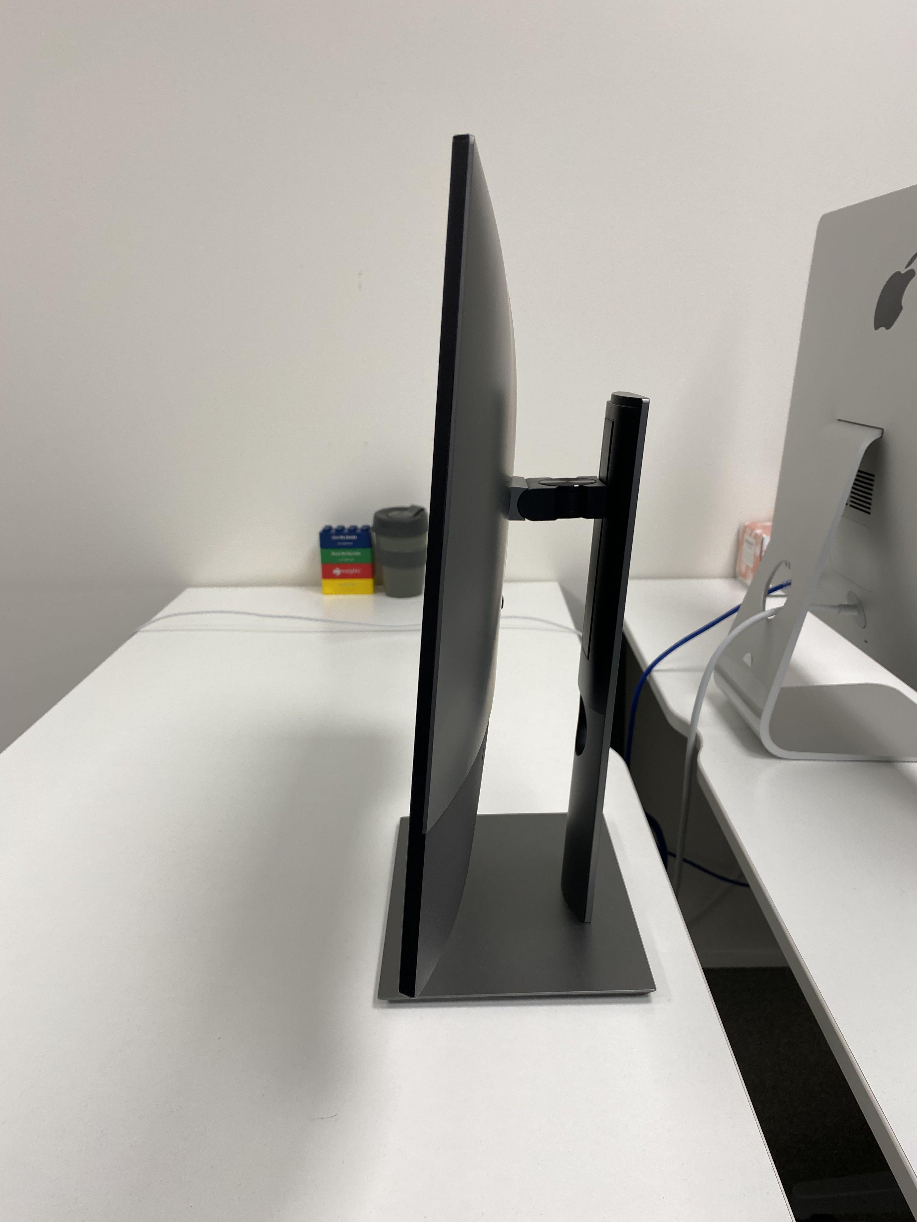 Dell ultrasharp 24 inch height adjustable monitor, Computers & Tech ...