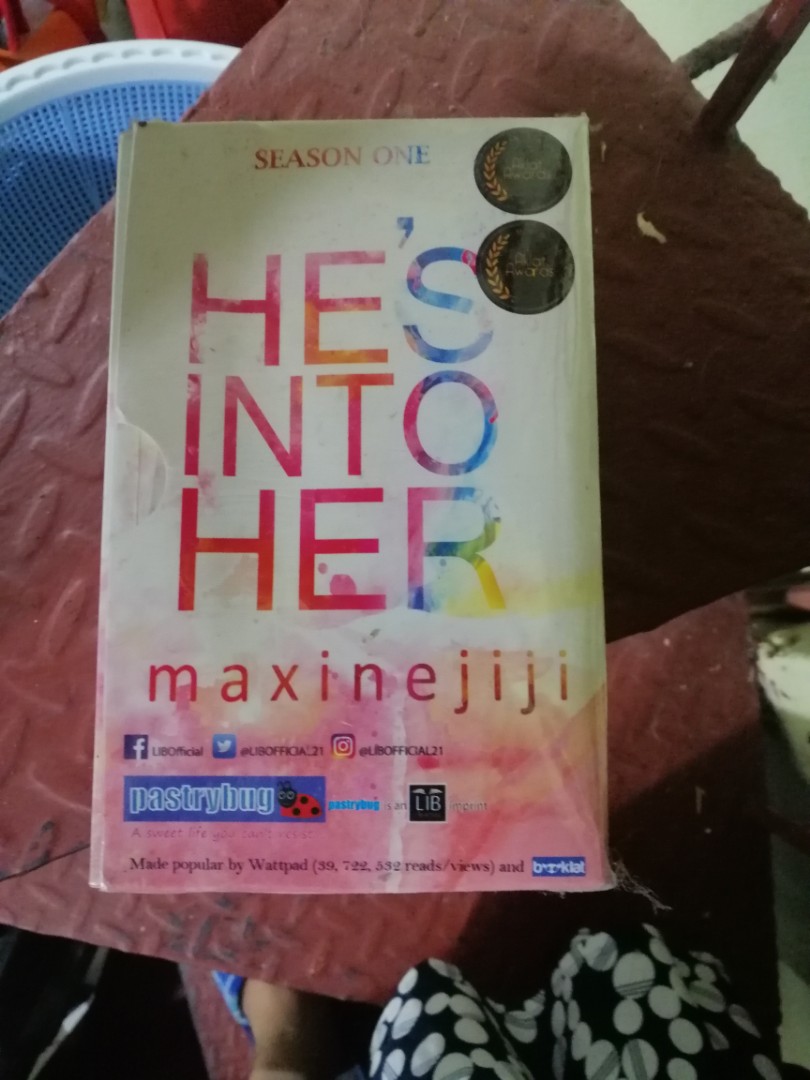 HIH - He's into Her Reprint Boxed Set - Maxinejiji, Hobbies & Toys ...