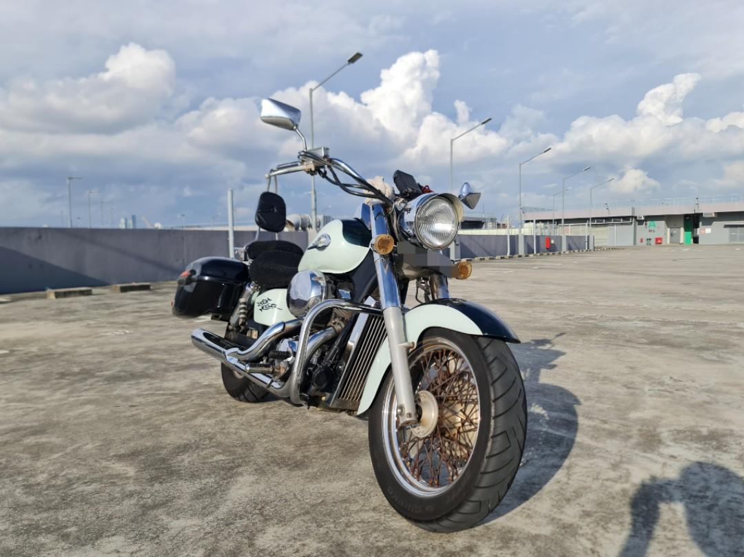 Honda Shadow 400, Motorcycles, Motorcycles for Sale, Class 2A on Carousell