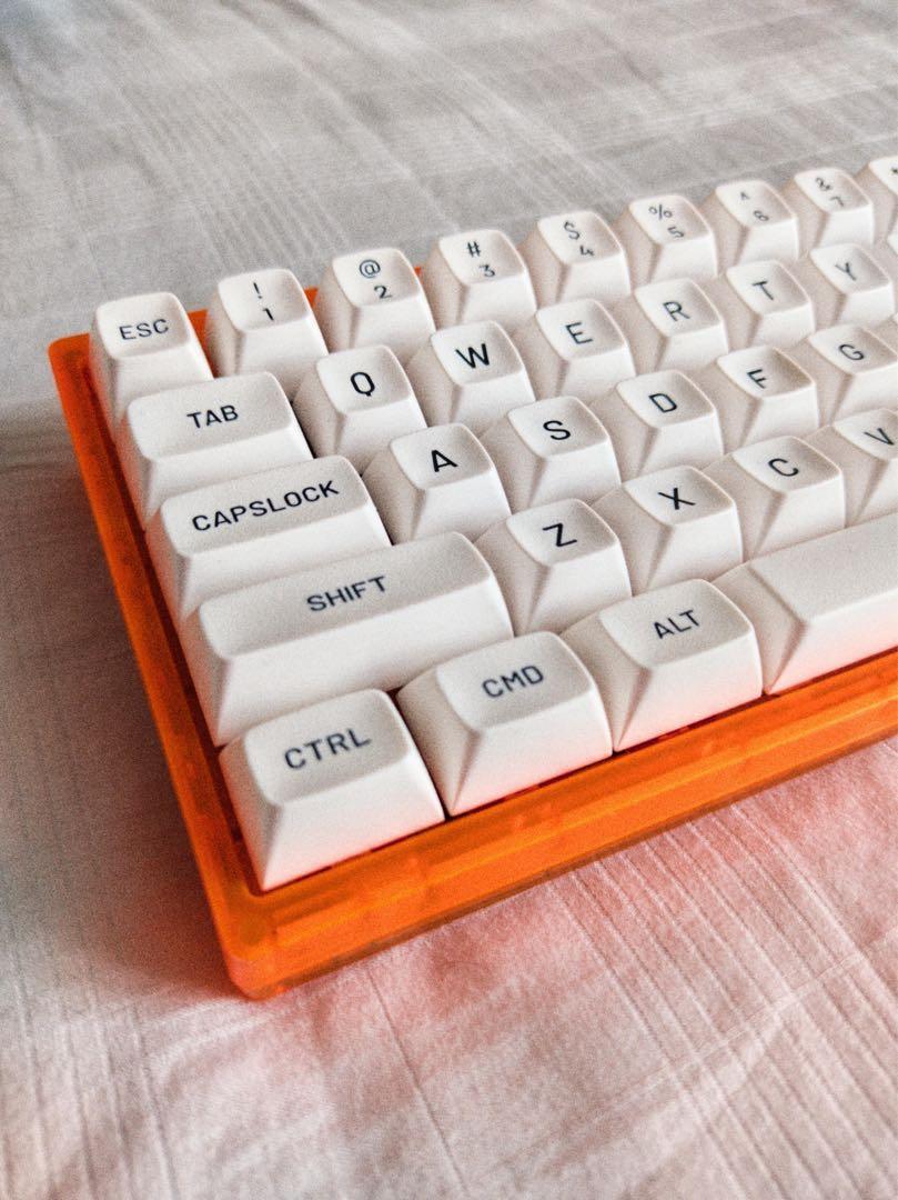 Kbdfans Kbd67 Lite R3 Transparent Orange, Computers & Tech, Parts ...