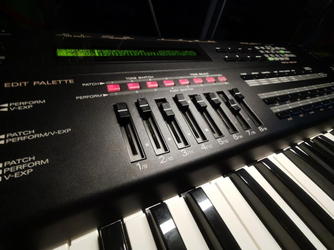 Roland Jv1000 Synthesizer Workstation Mint Keyboard, Hobbies & Toys ...