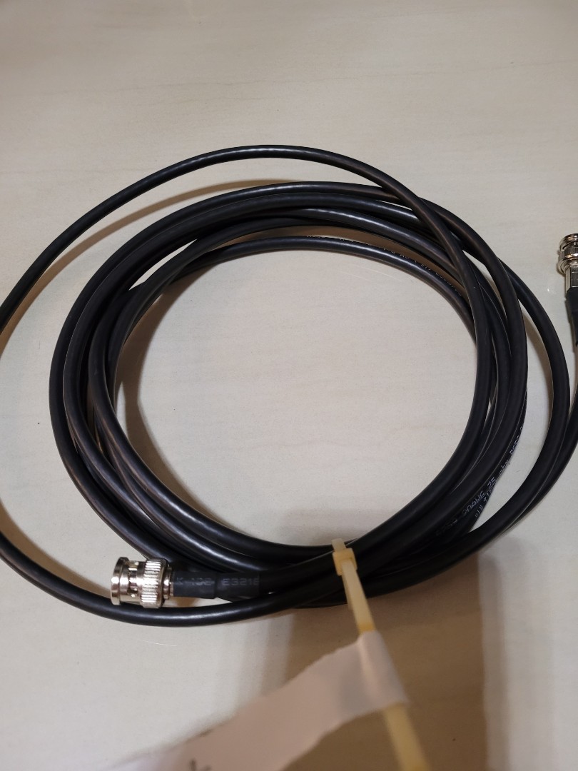 SDI wire 400 Cm, Computers & Tech, Parts & Accessories, Cables ...