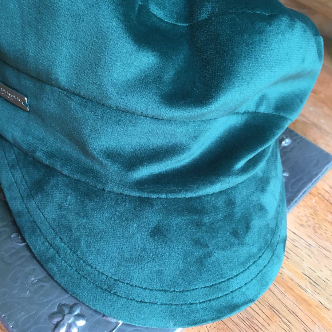Seeberger Est 1890 Velvet Cap, Women's Fashion, Watches & Accessories ...