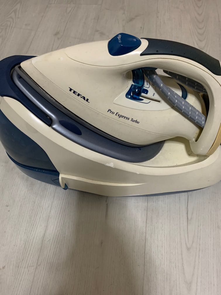 Tefal steam Iron (Pro Express Turbo), TV & Home Appliances, Washing ...