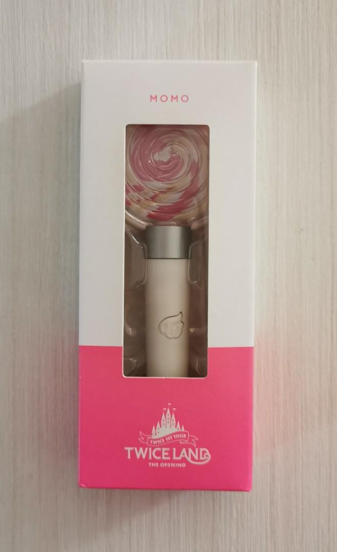 TWICE Light Stick Key Ring (Momo), Hobbies & Toys, Memorabilia ...