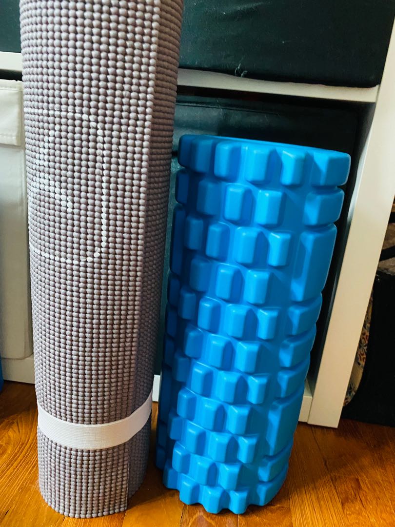 Back roller and exercise mat, Sports Equipment, Exercise & Fitness ...