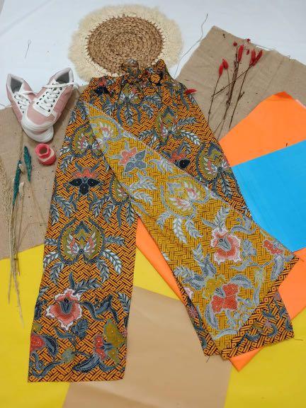 Batik Universal (seluar batik), Women's Fashion, Bottoms, Skirts on ...