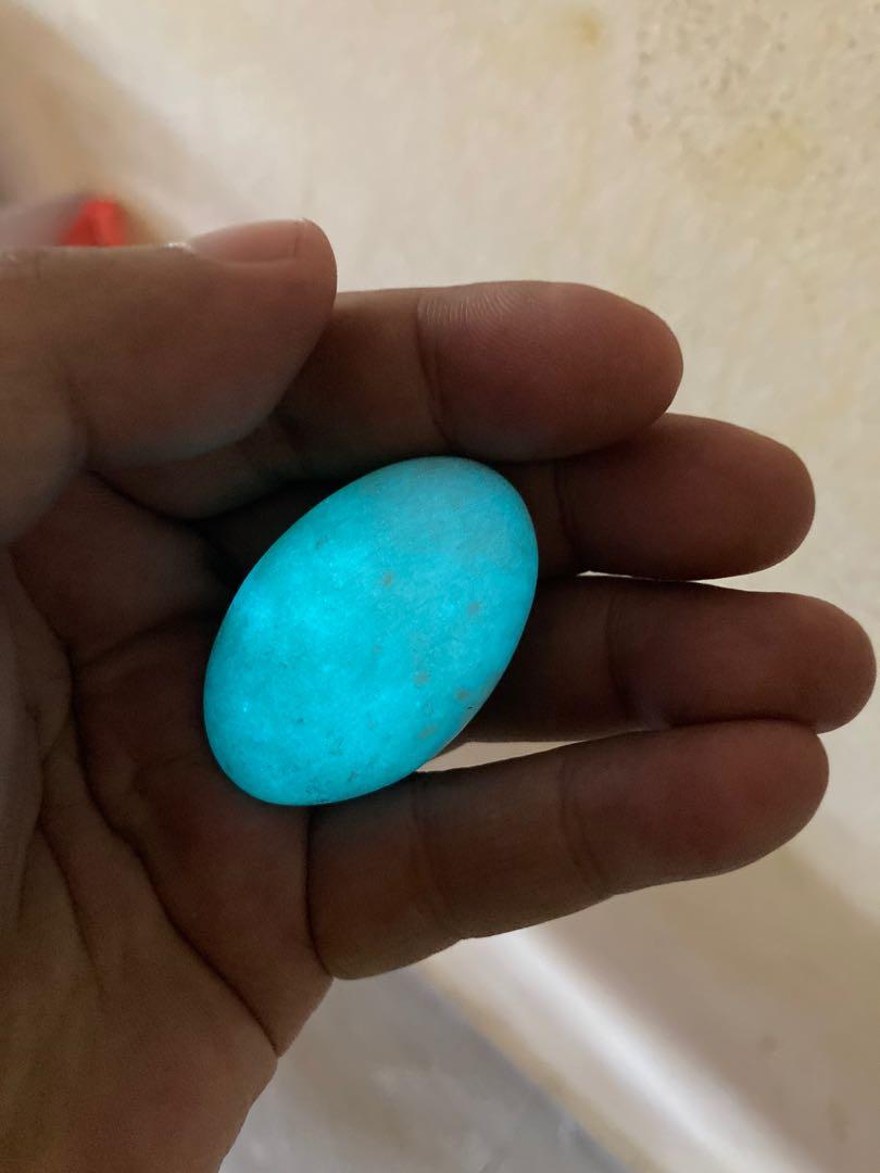 Batu geliga sarang ular bercahaya dalam gelap, Furniture & Home Living ...