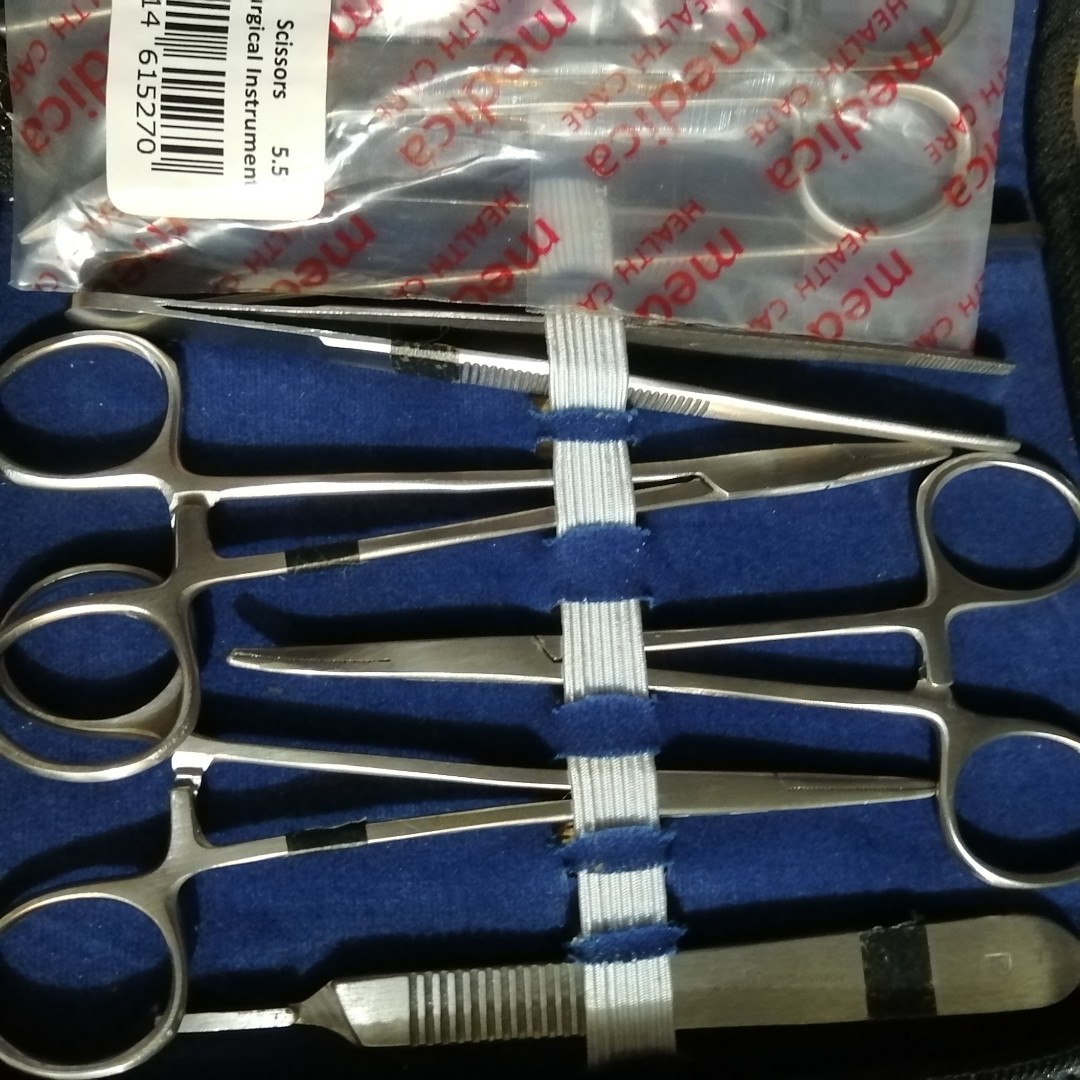 Secheron Germany Dissecting/Suture Medical kit FREE bandage scissors(1 ...