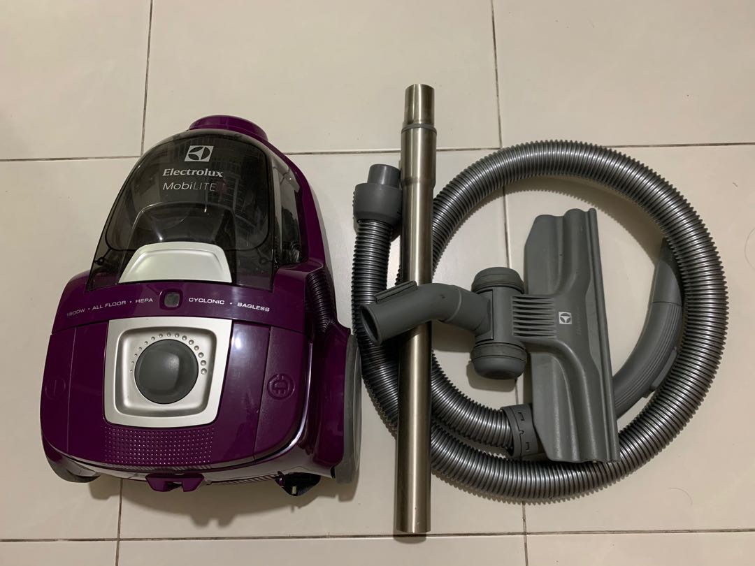 Electrolux Vacuum Cleaner, TV & Home Appliances, Vacuum Cleaner ...