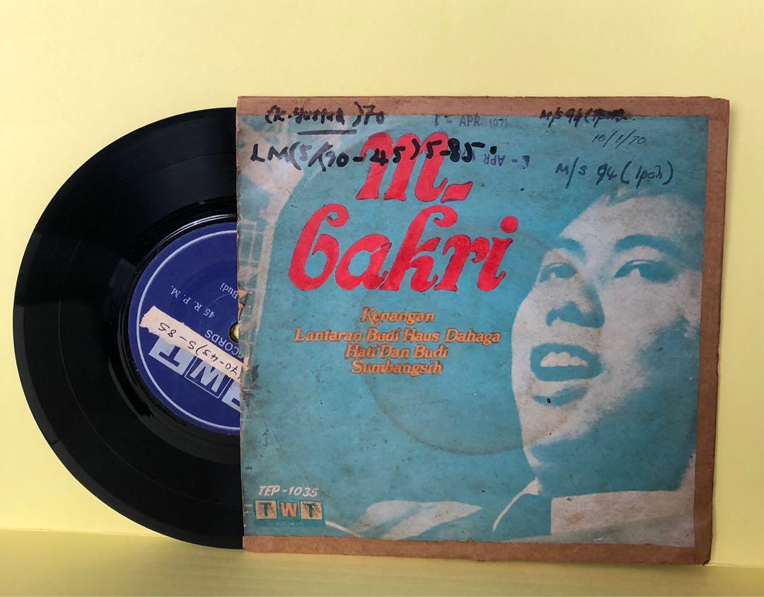 EP M Bakri, Hobbies & Toys, Music & Media, CDs & DVDs on Carousell