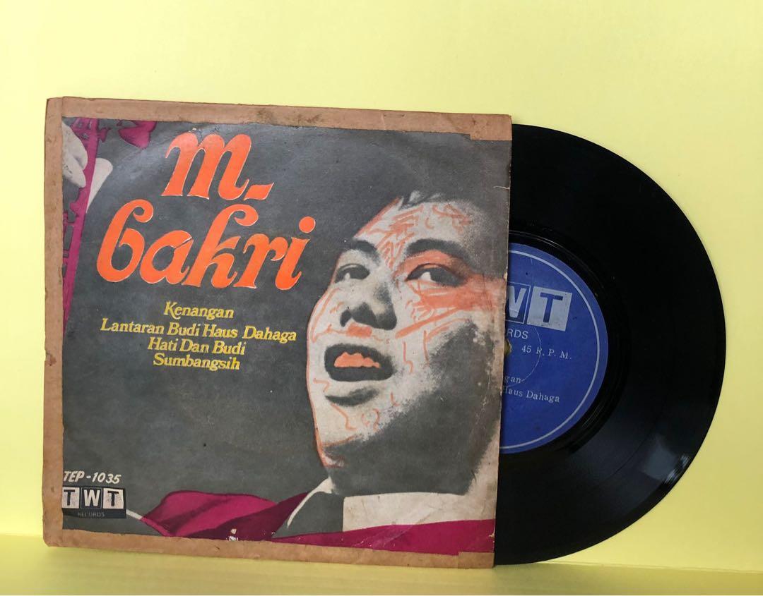 EP M Bakri, Hobbies & Toys, Music & Media, CDs & DVDs on Carousell