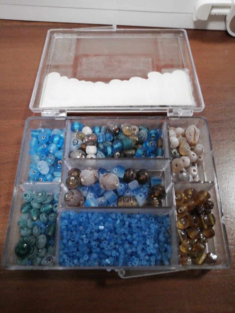Glass Bead Box set, Hobbies & Toys, Stationery & Craft, Craft Supplies ...